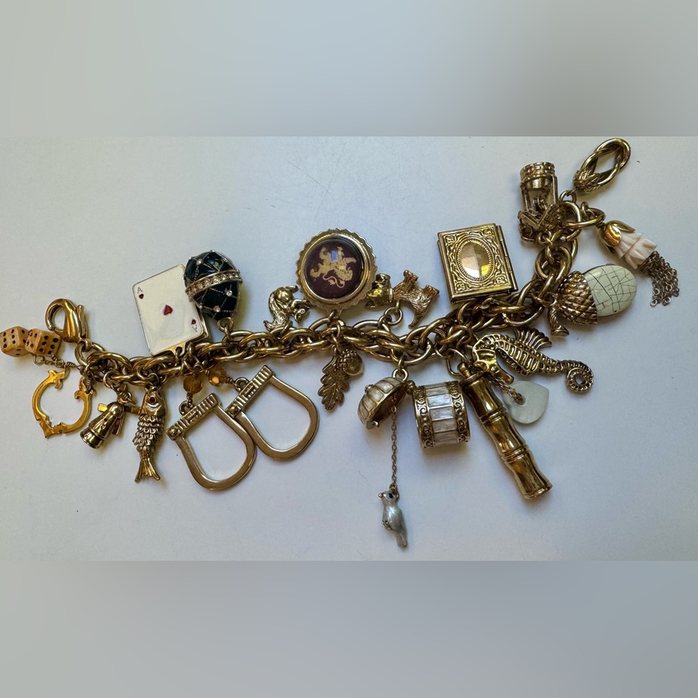 Vintage 80’s Incredible (Some Mechanical) 19 Charms G… - Gem